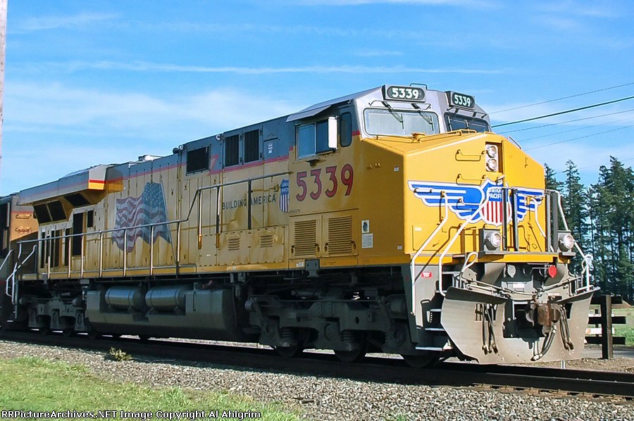 UP 5339 still looks new.